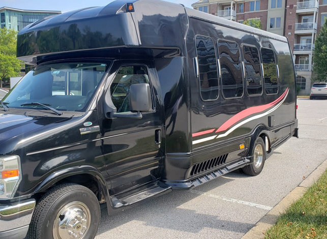 Executive Party Bus - Berazulimousine